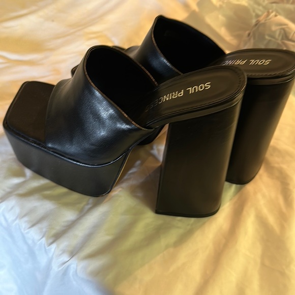 Shoes | Nwt Chunky Platform Heel With Square Front | Poshmark